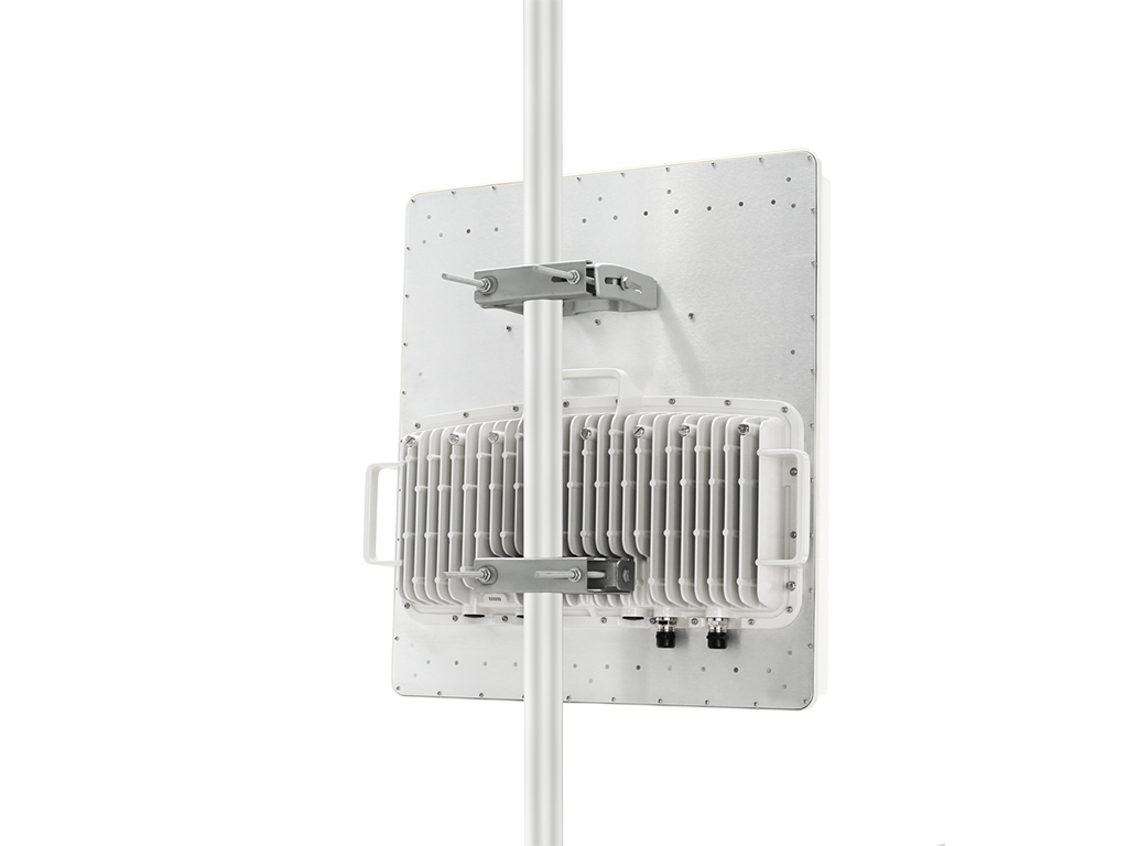 Cambium Networks, PMP 450m, 5 GHz, Integrated Access Point, 90 Degree ...